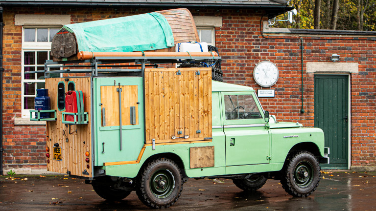 PREP’D TO “COOK ON THE WILD SIDE” – Land Rover Heritage Collection